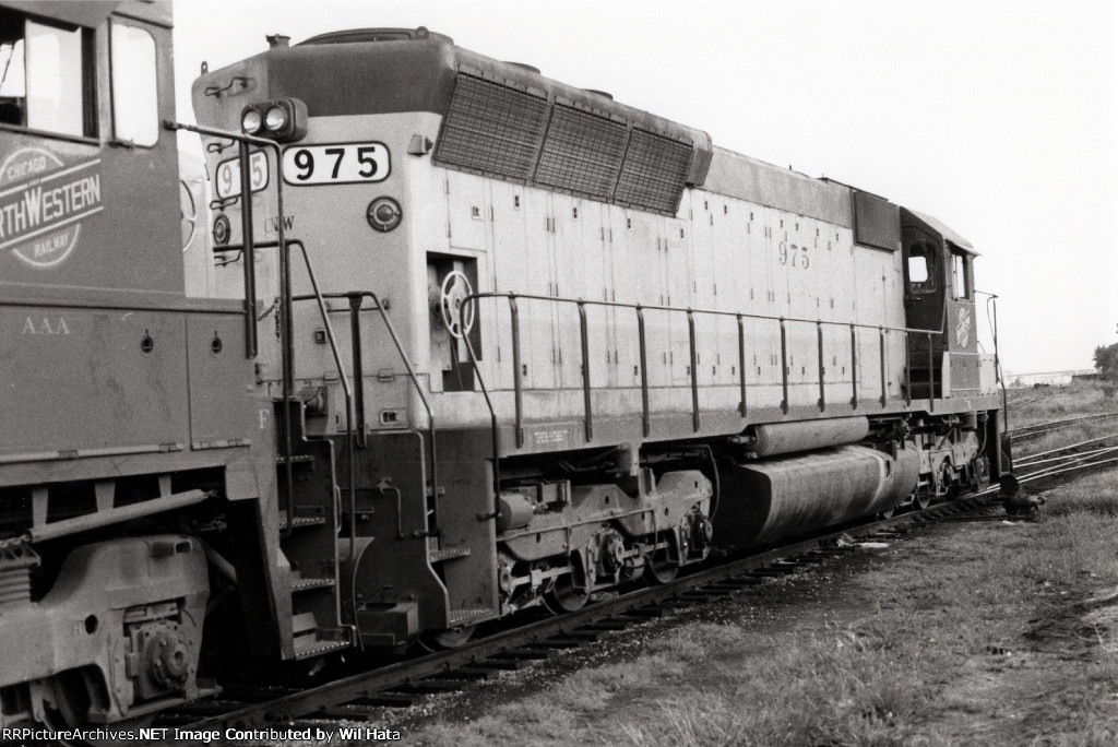 C&NW SD45 975